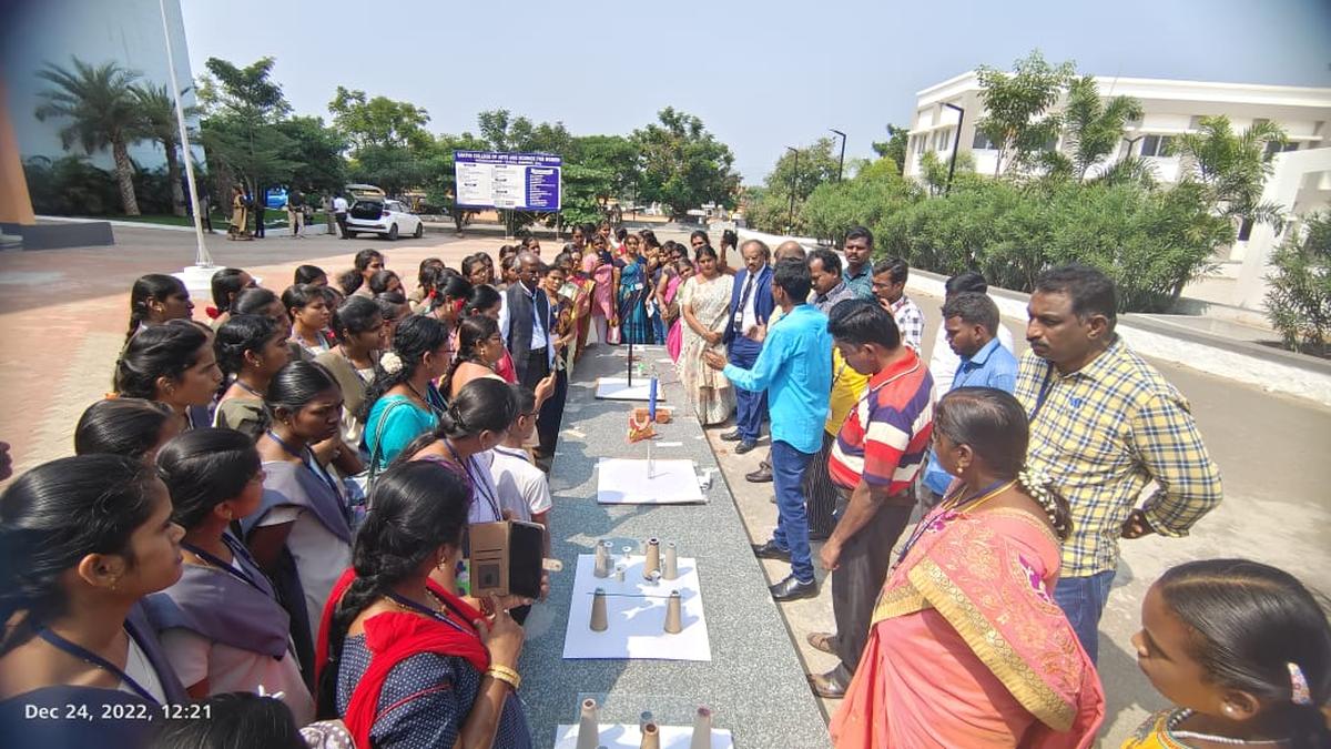 Dindigul Campus Connect - The Hindu